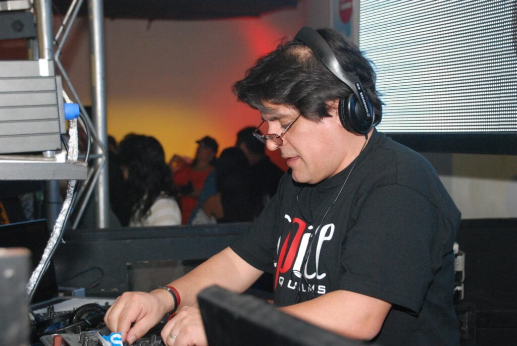 DJ Mario Verón | Web personal | DJ Retro